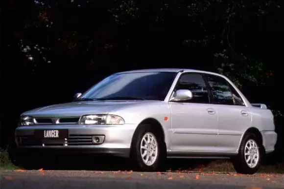Mitsubishi Lancer LS 1.8 1994: Preço, Consumo, Desempenho e Ficha ...